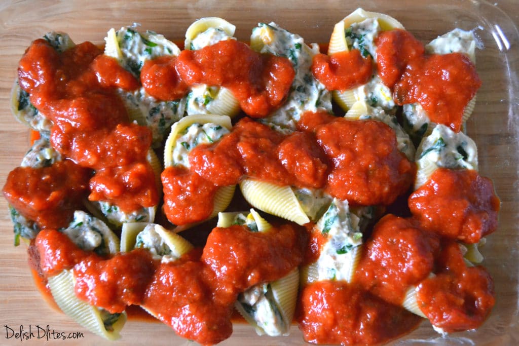 Sausage, Spinach and Artichoke Stuffed Shells - Delish D'Lites