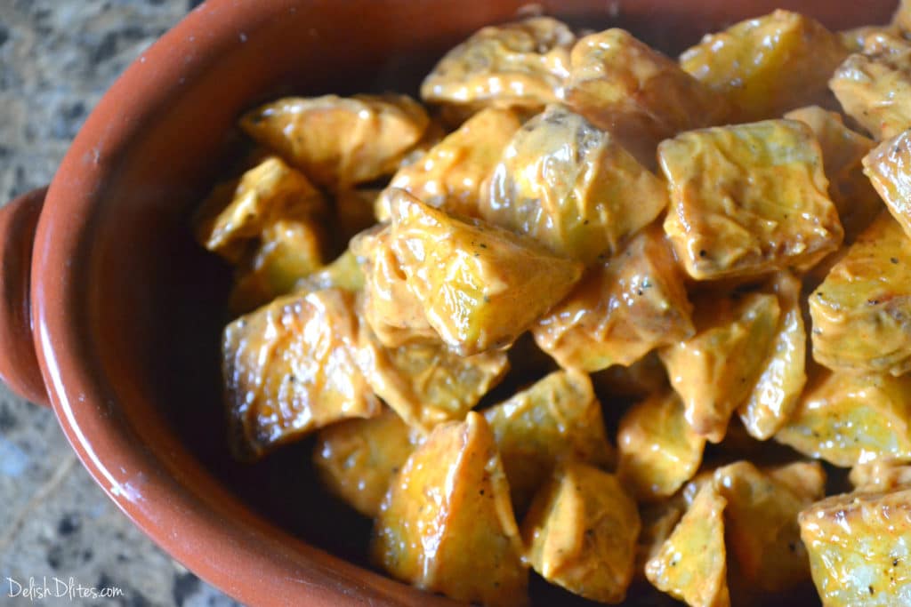 Papas Picantes (Spicy Roasted Potatoes) - Delish D'Lites