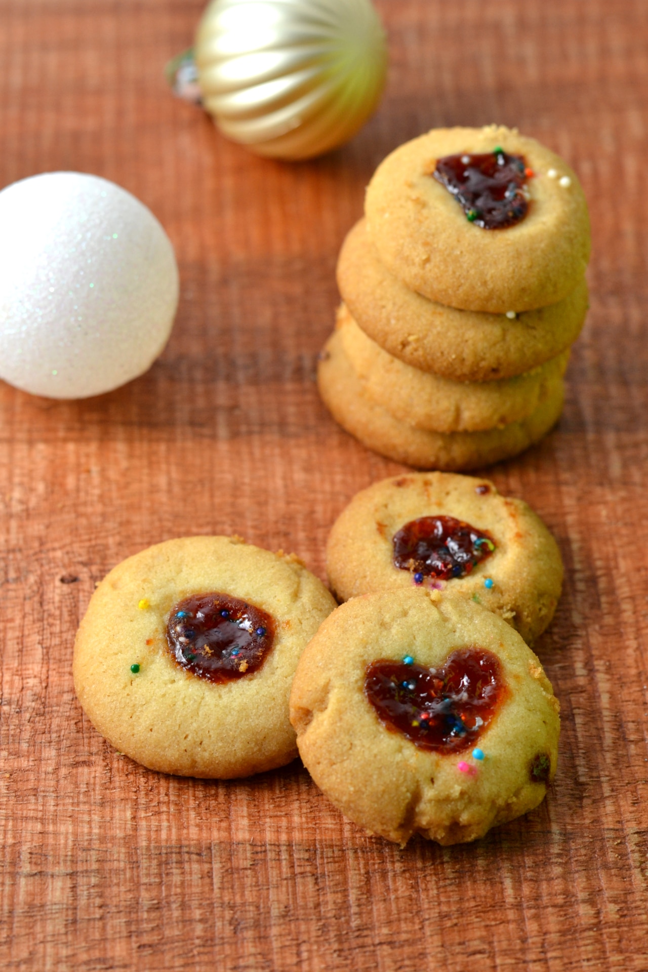 Mantecaditos (Puerto Rican Guava Thumbprint Cookies) - Delish D'Lites