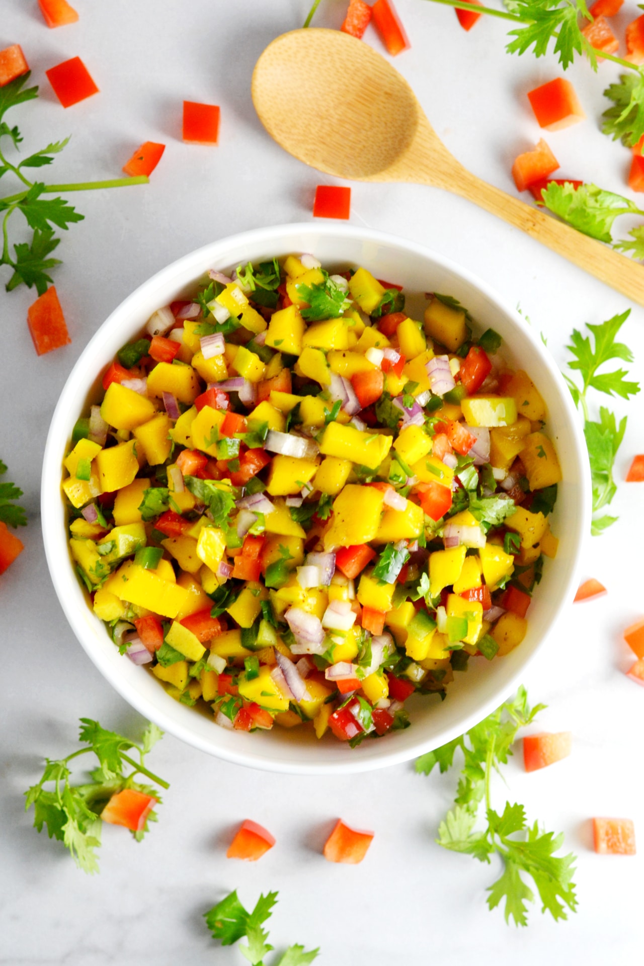 Quick and Easy Fresh Mango Salsa - Delish D'Lites