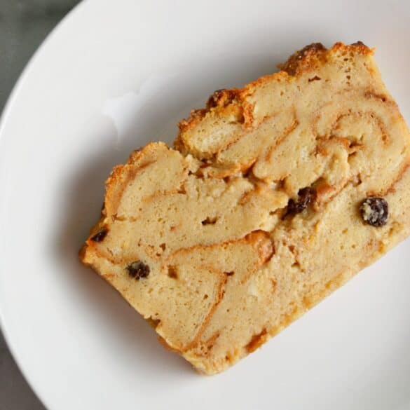 Budin (Puerto Rican Bread Pudding) - Delish D'Lites