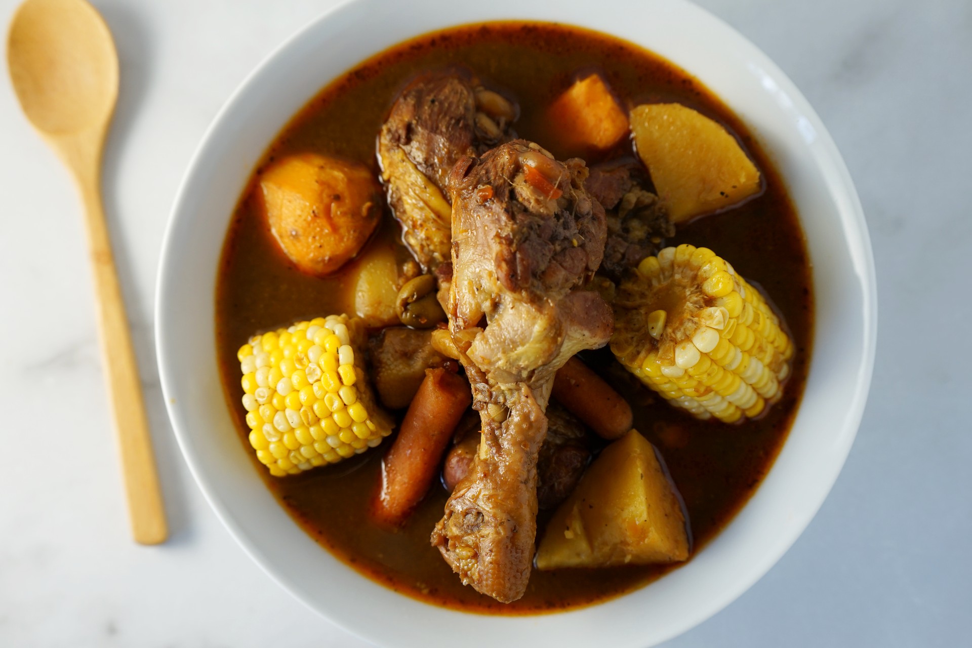 Puerto Rican Pollo Fricase (Chicken Fricassee) - Delish D'Lites