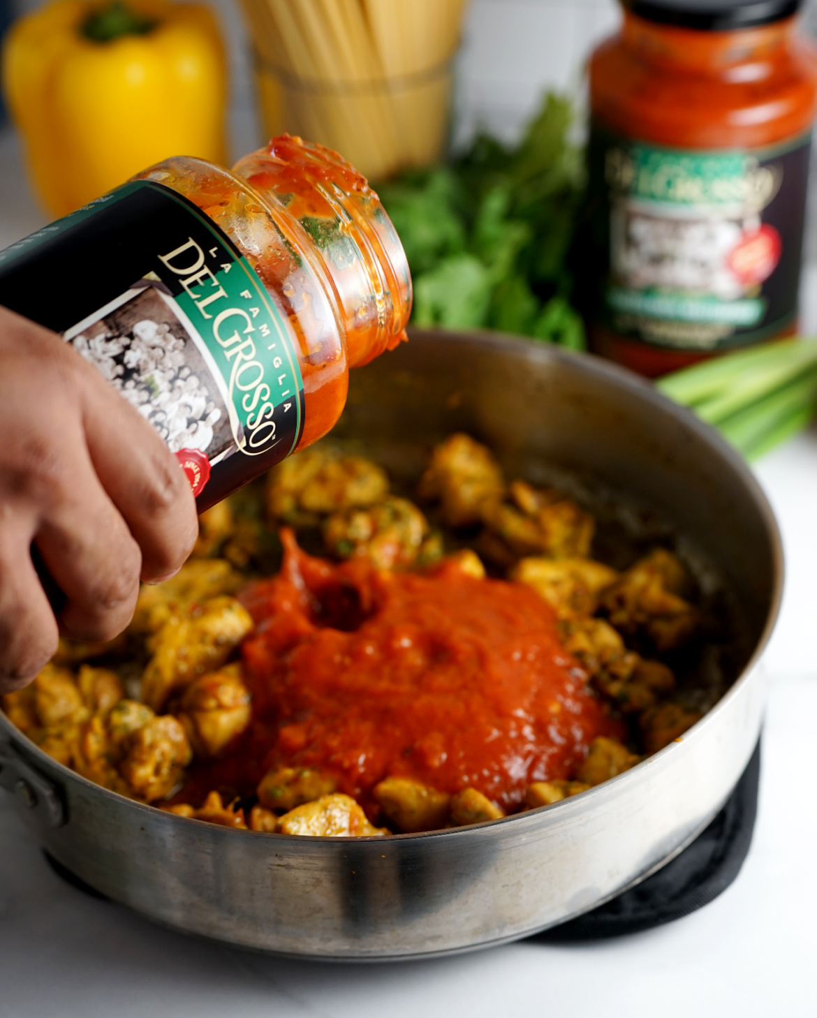 Puerto Rican Spaghetti with Chicken (Spaghetti Con Pollo) - Delish D'Lites