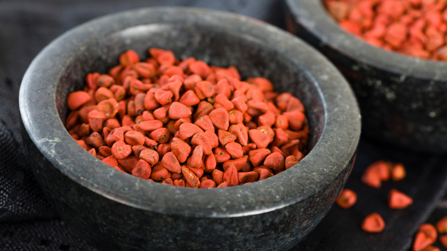 Puerto Rican Achiote Oil (Annatto Oil) - Delish D'Lites